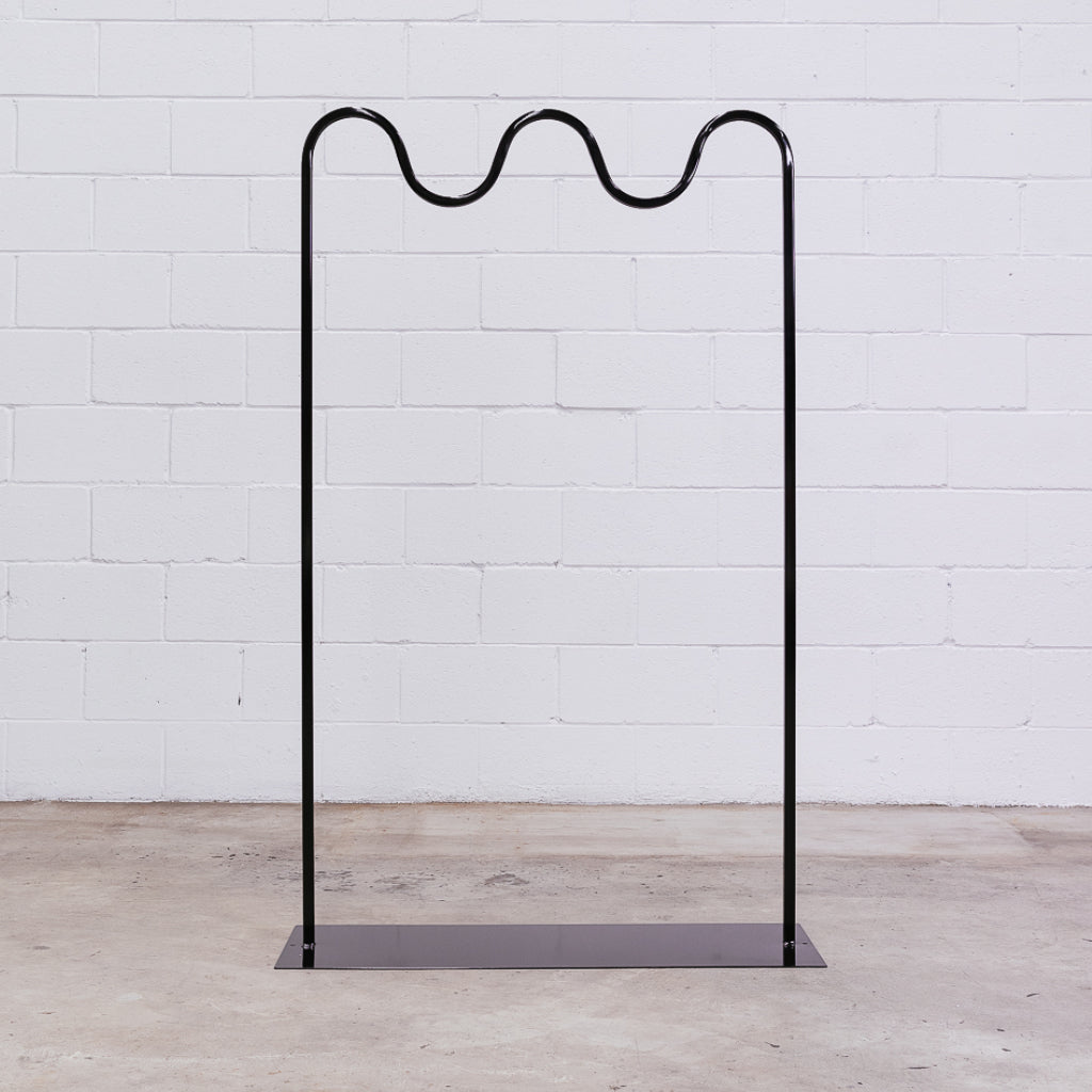 Tall Wiggle Sign Stand in Black – House of Harvey Co.