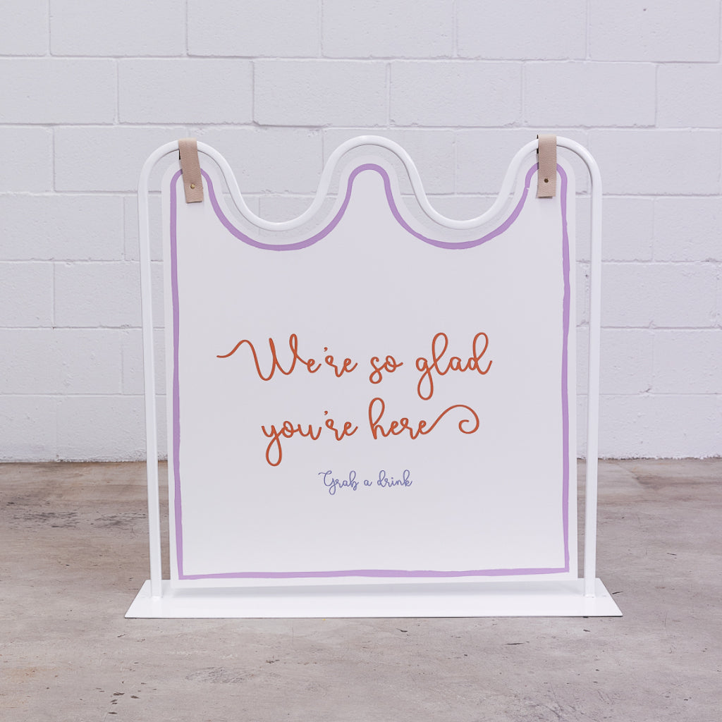 Short Wiggle Sign Stand in White – House of Harvey Co.